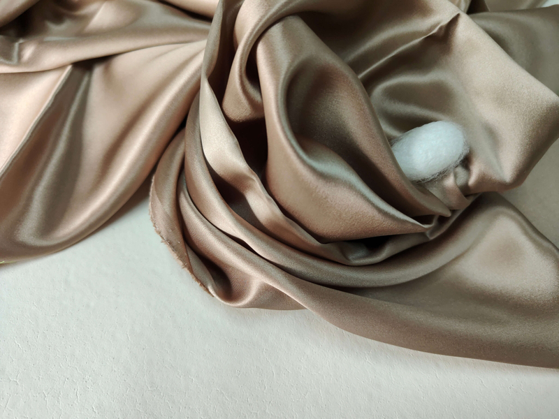 Buy 6A grade champagne silk fabric for bedding sets for wholesale ...